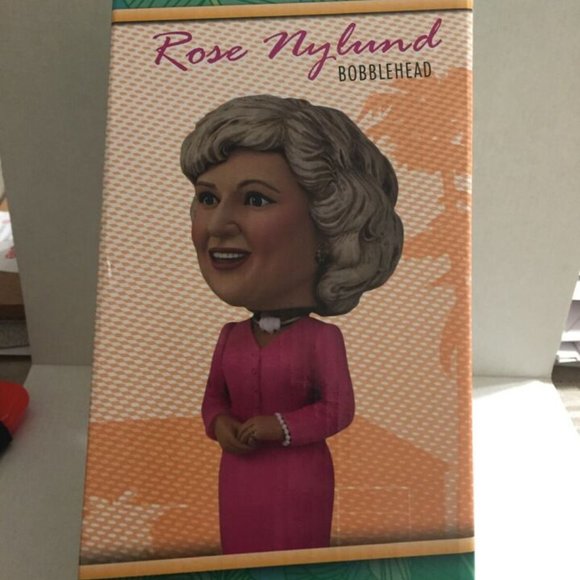 Icon Heroes | Toys | New Golden Girls Betty White As Rose Nyland ...
